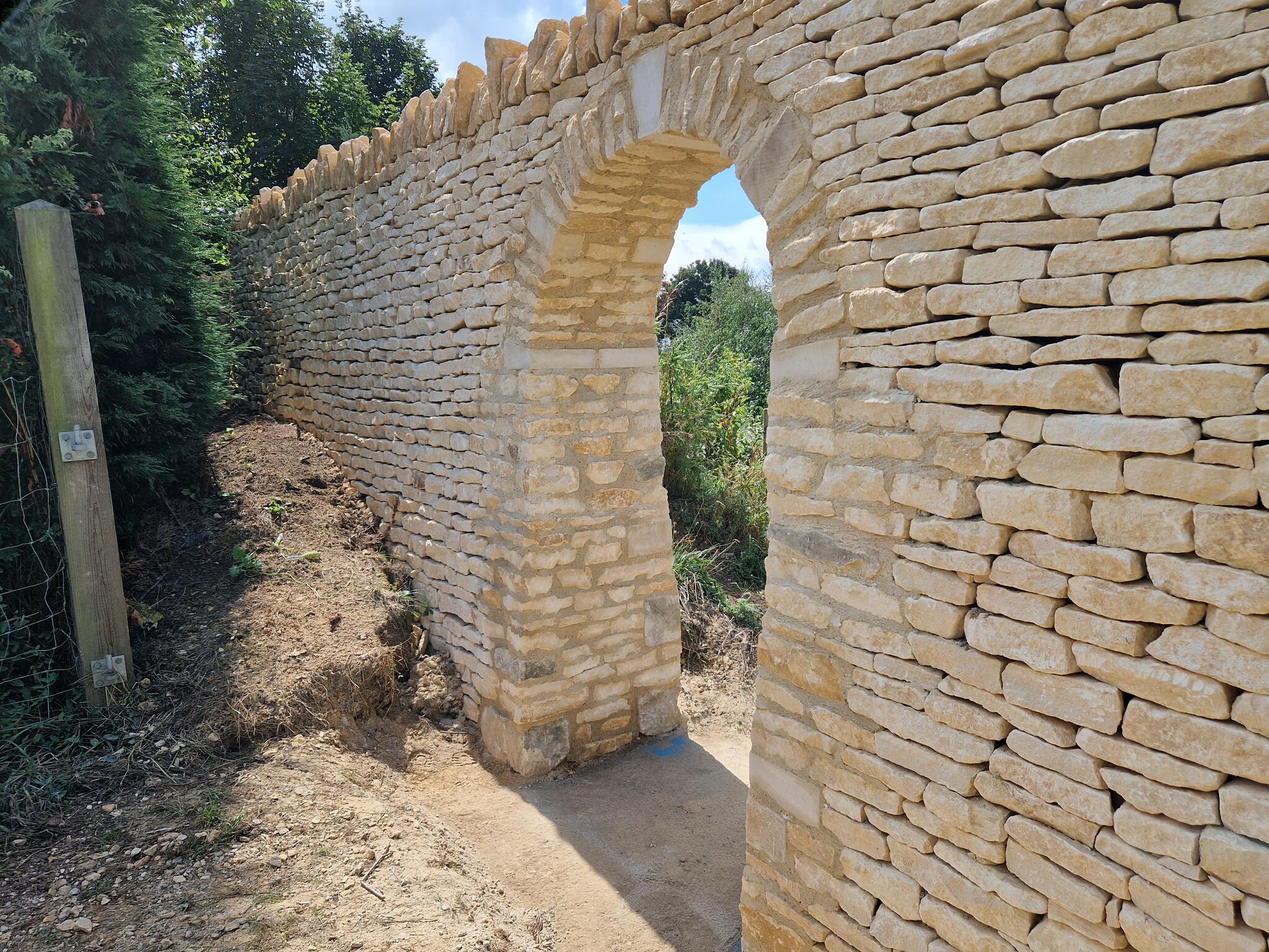 Bourton on the water dry stone walling - Cheltenham - Nextdoor