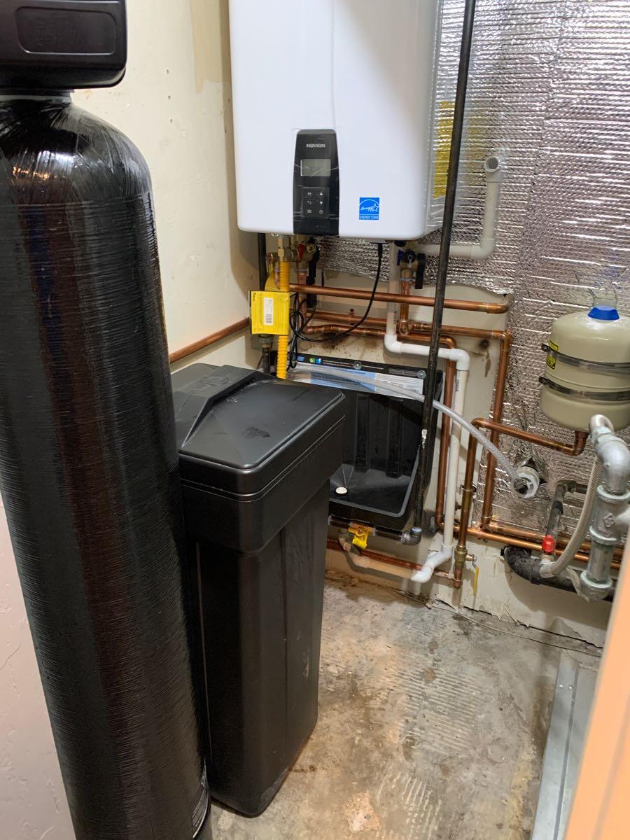 The French Plumber - Nextdoor