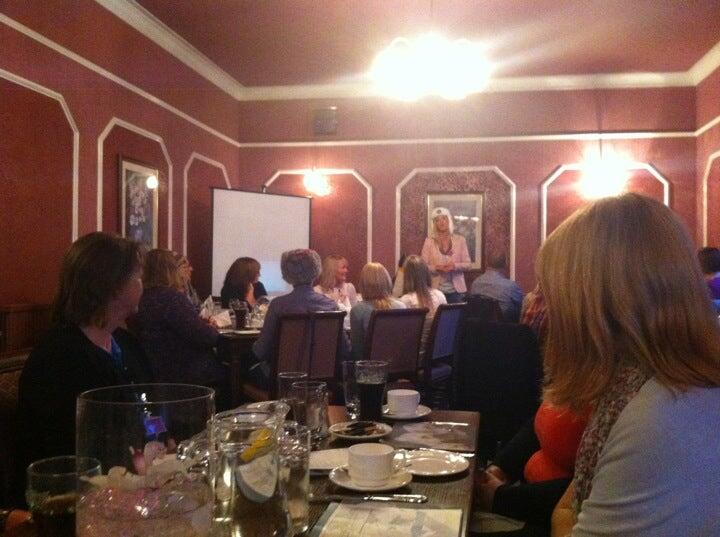 Sunninghill Hotel - Elgin - Nextdoor