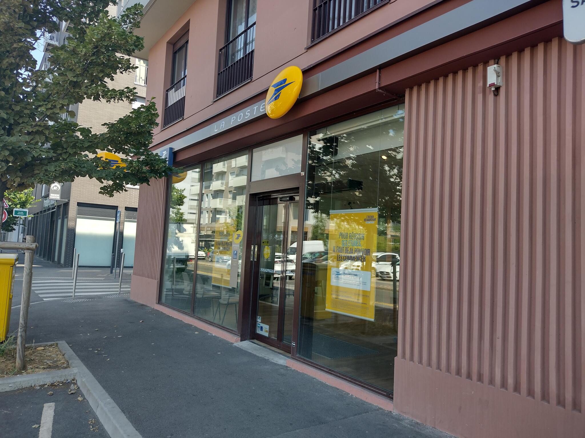 La Poste - Centre d'examen du code de la route - Nextdoor