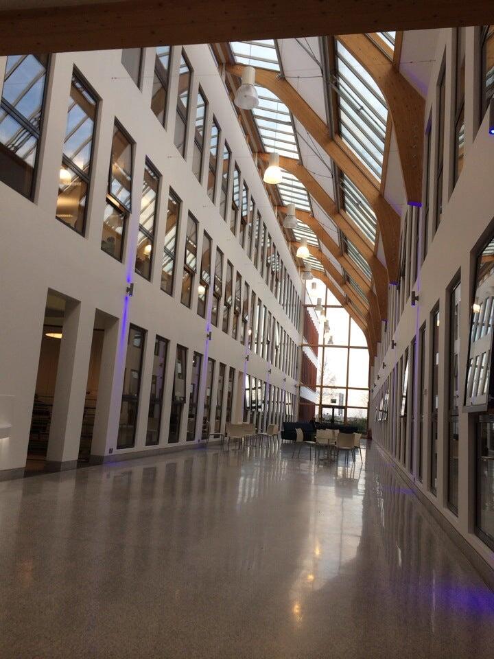 Pure Offices - Leeds, England - Nextdoor
