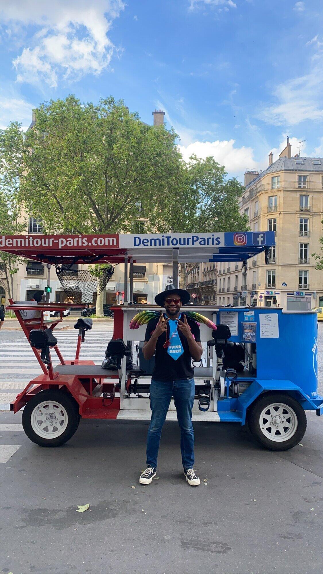 DEMI TOUR PARIS - Nextdoor