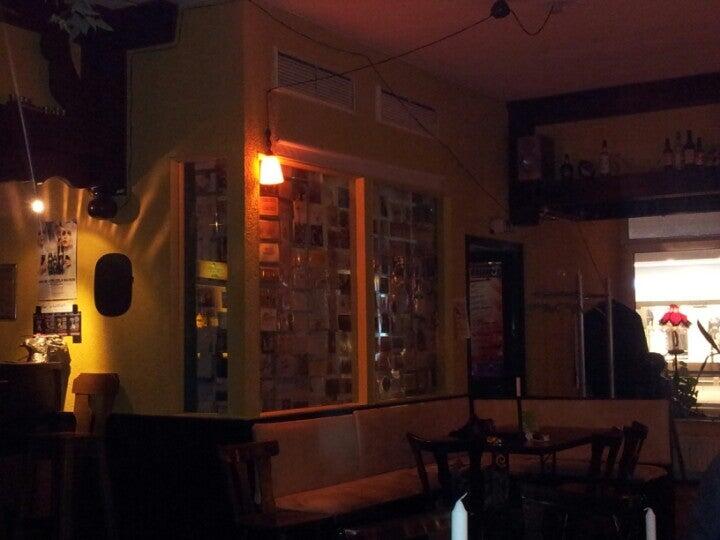 JuLes Papp - Nextdoor