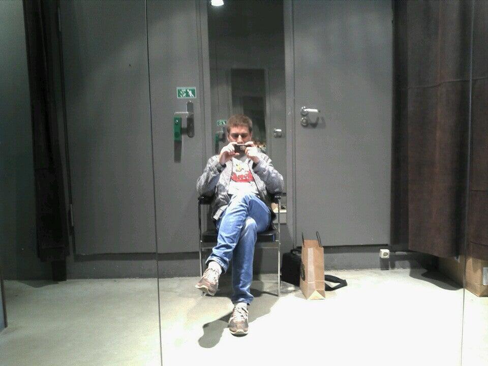 Lee Store Berlin - Nextdoor