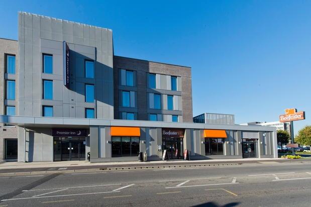 Premier Inn London Hayes, Heathrow hotel - Hayes - Nextdoor