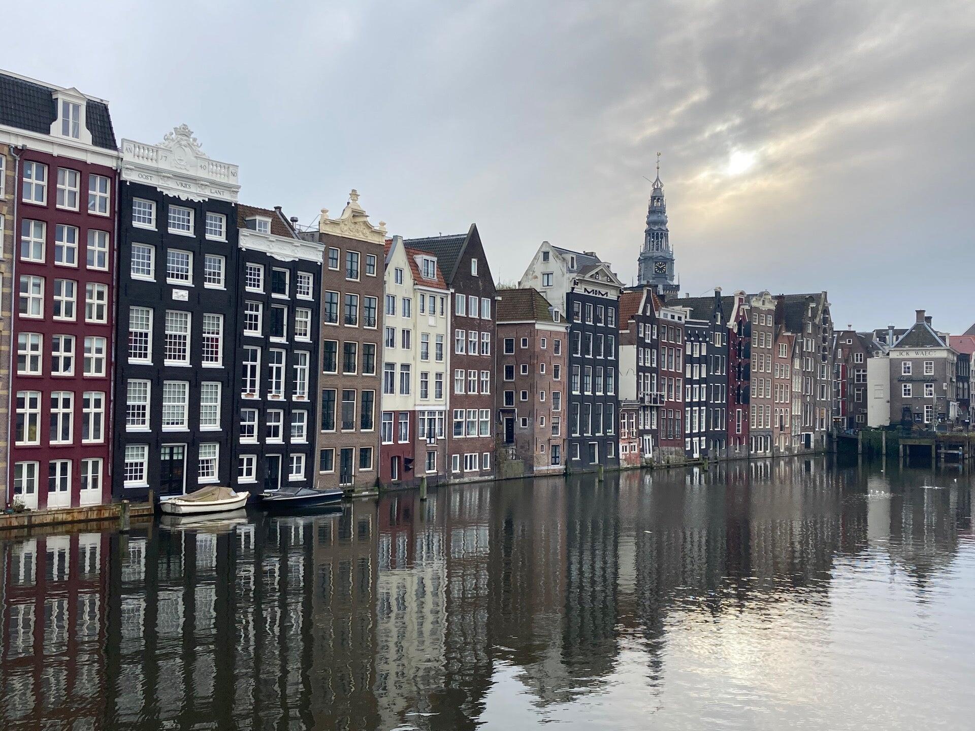 The International Correspondent HQ - Nextdoor