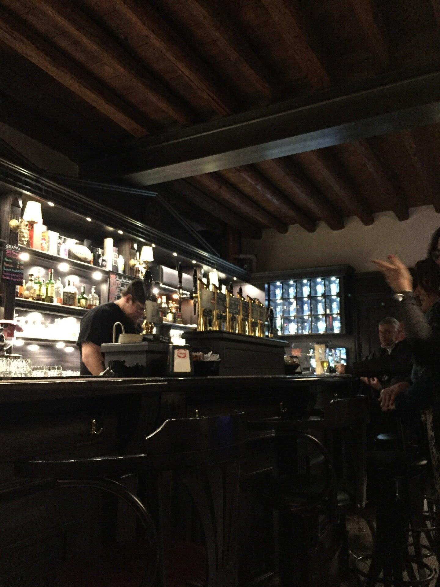 Winchester Pub - Nextdoor