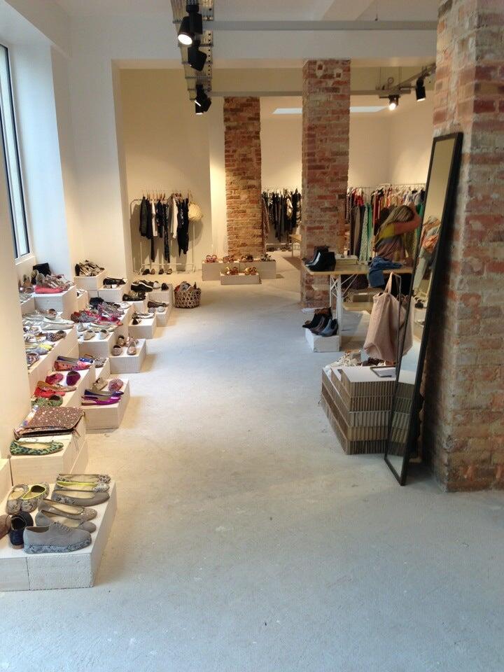 Kiss And Fly - Nextdoor