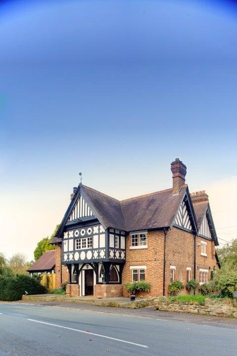 The Yew Tree Inn - Spurstow - Nextdoor