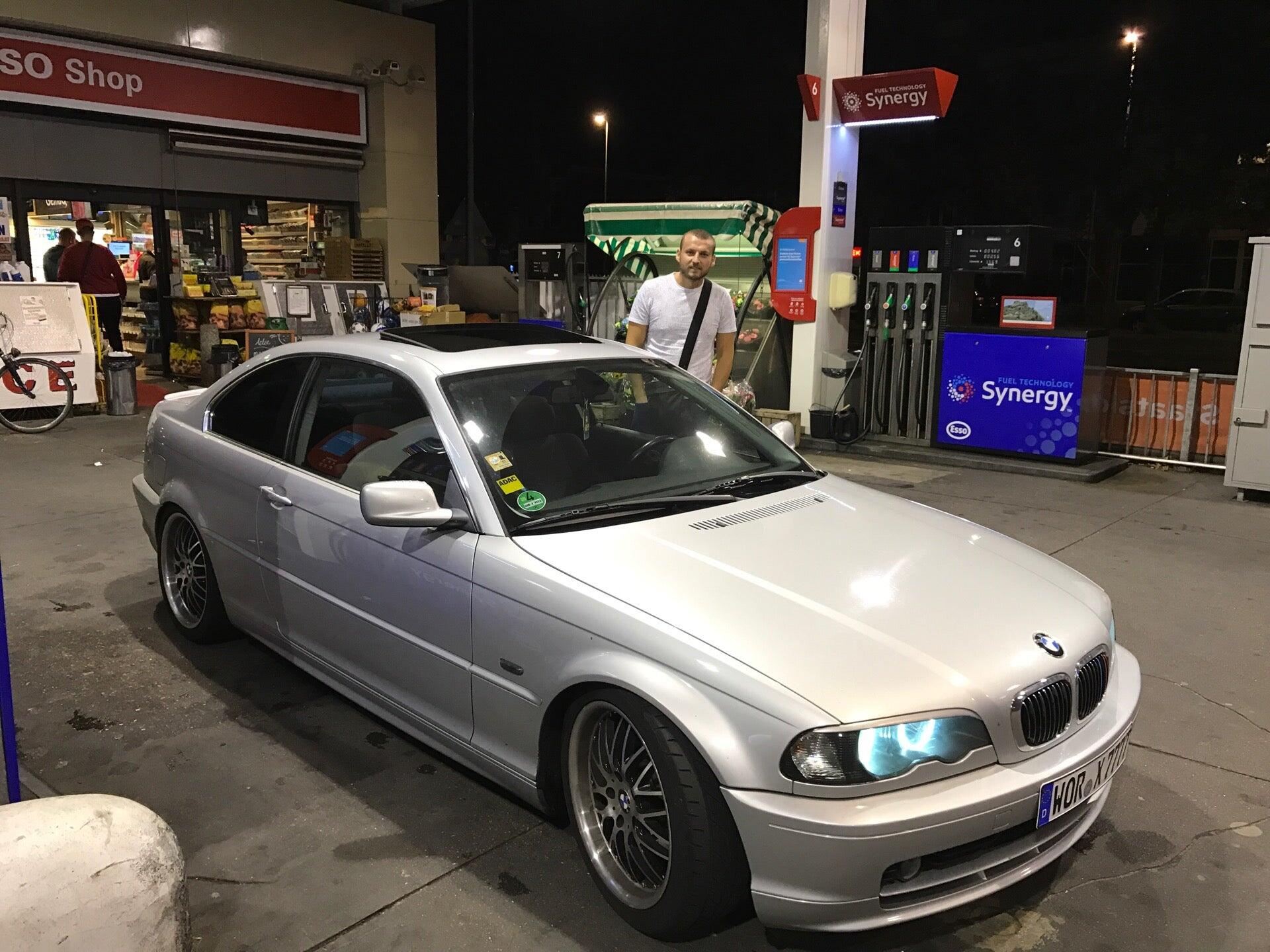 Esso Valkenbos - Den Haag, Zuid-Holland - Nextdoor