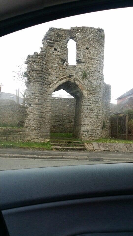 Barry Castle - Barry - Nextdoor