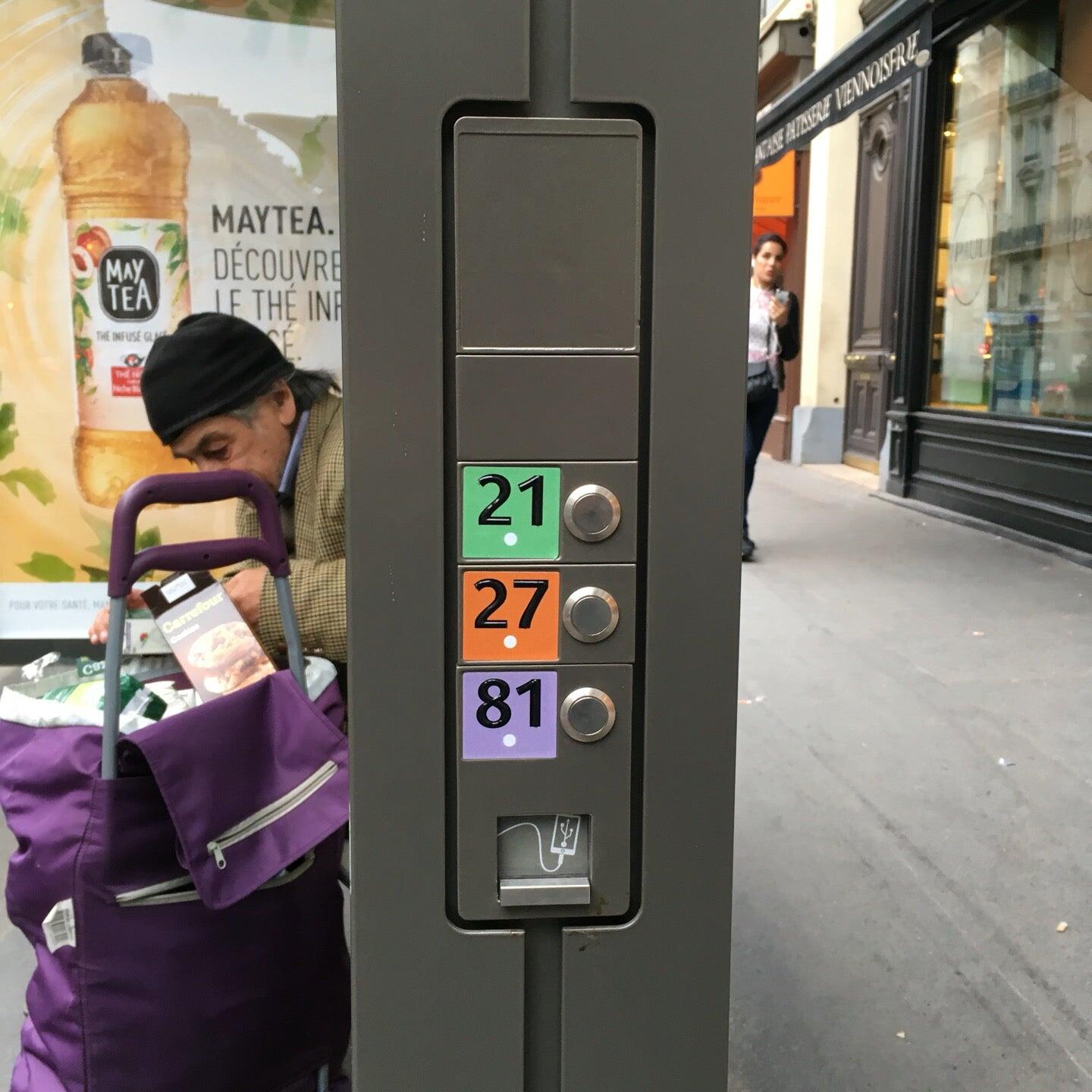 Arrêt Pyramides - Nextdoor