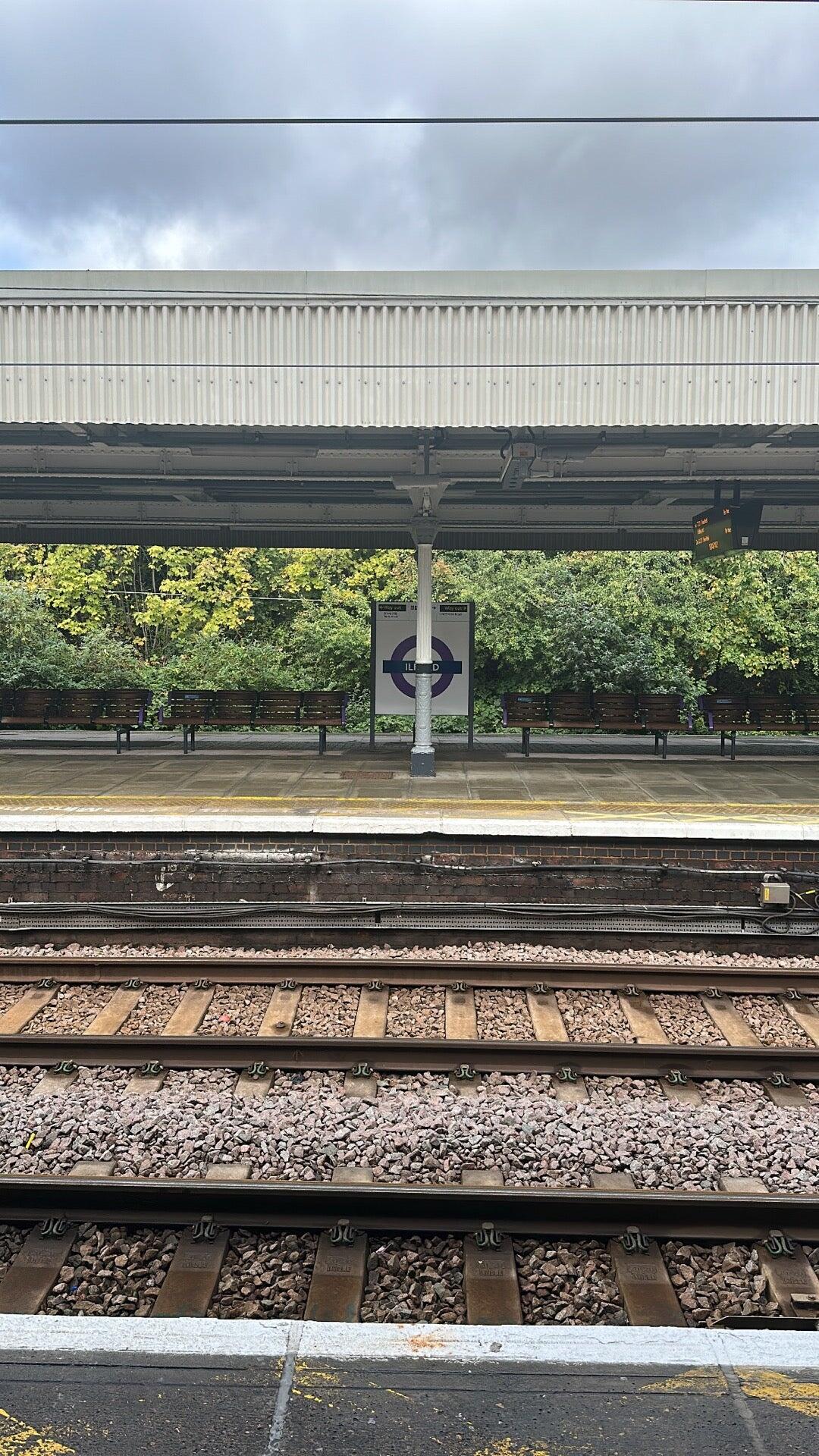Ilford Railway Station - Ilford - Nextdoor