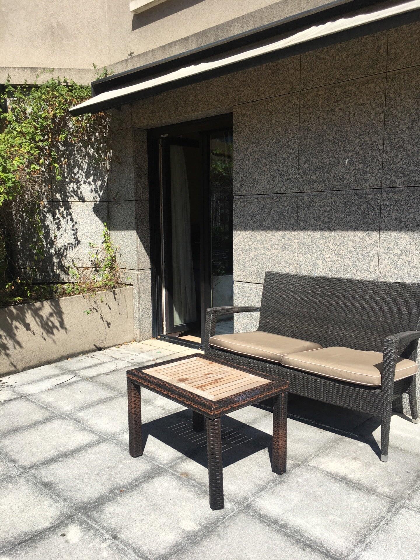 Warwick Reine Astrid - Nextdoor