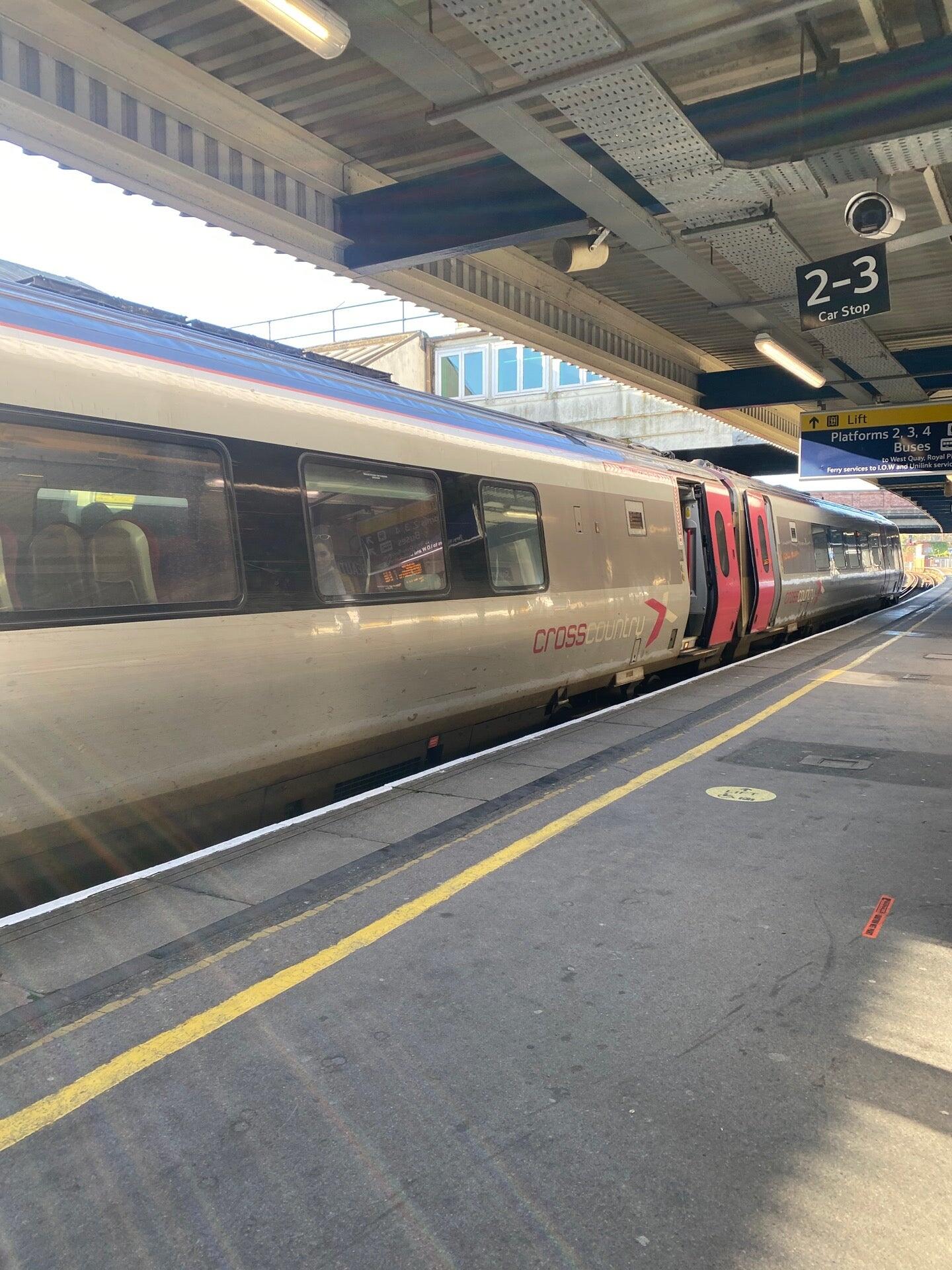 Southampton Central Railway Station - Southampton - Nextdoor