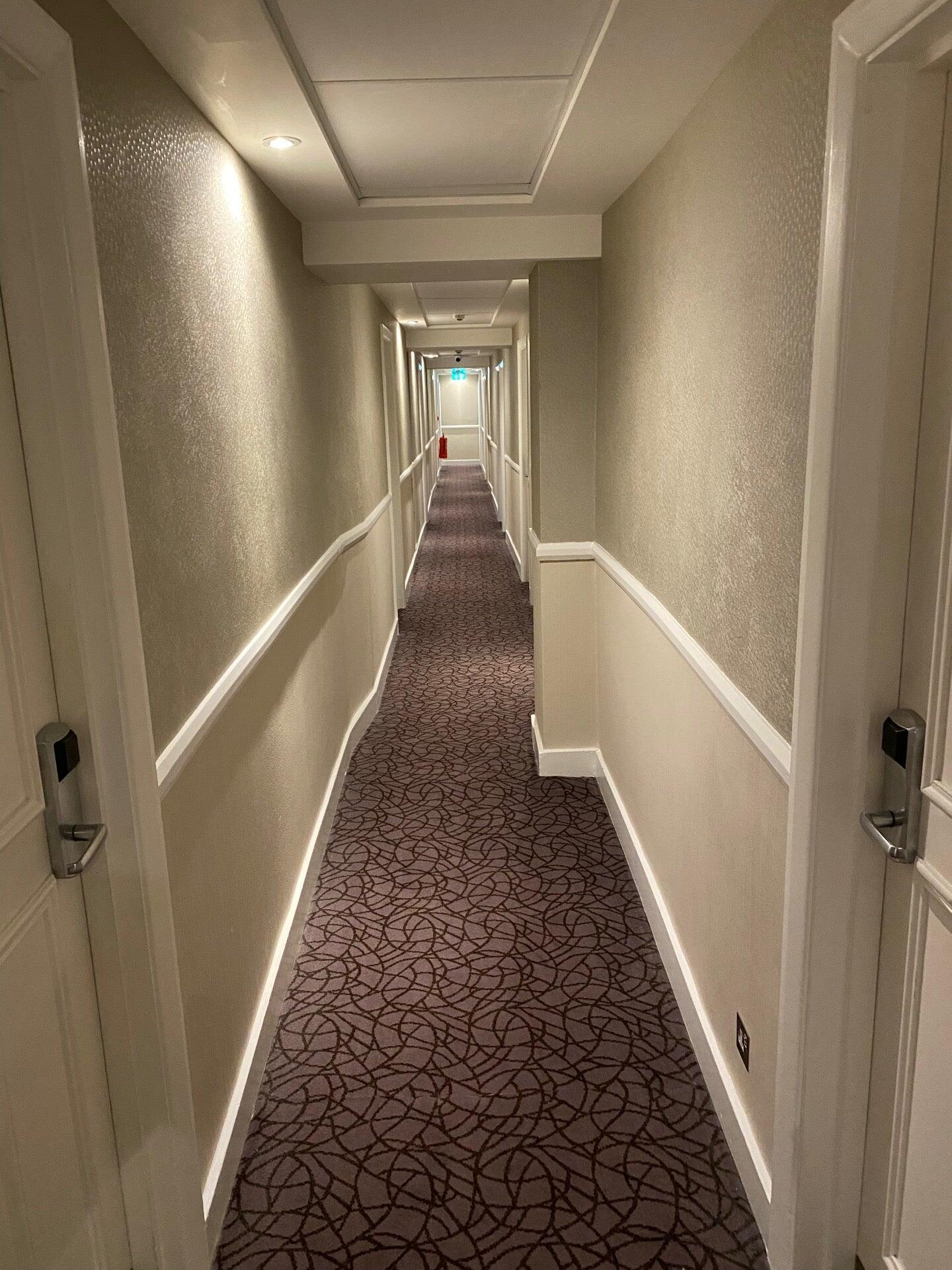 Phoenix Hotel - London - Nextdoor