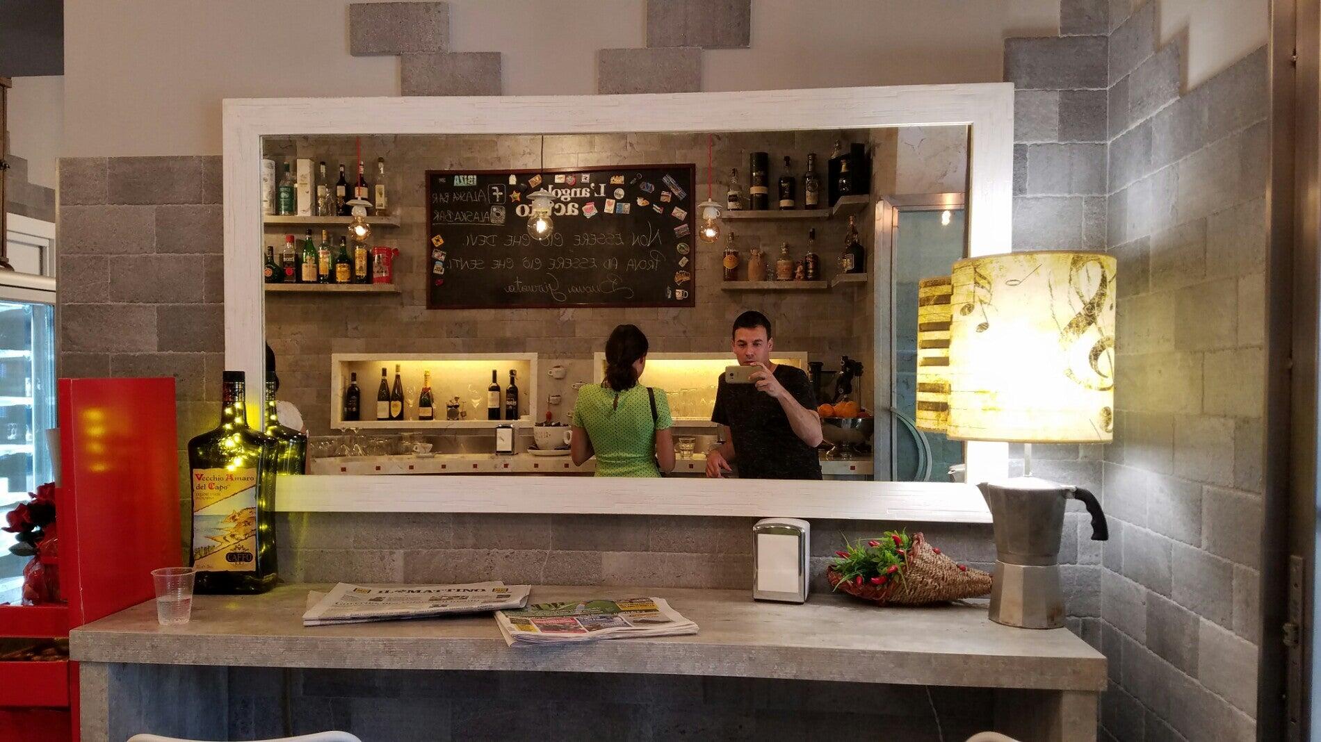 Pub Alaska - Nextdoor