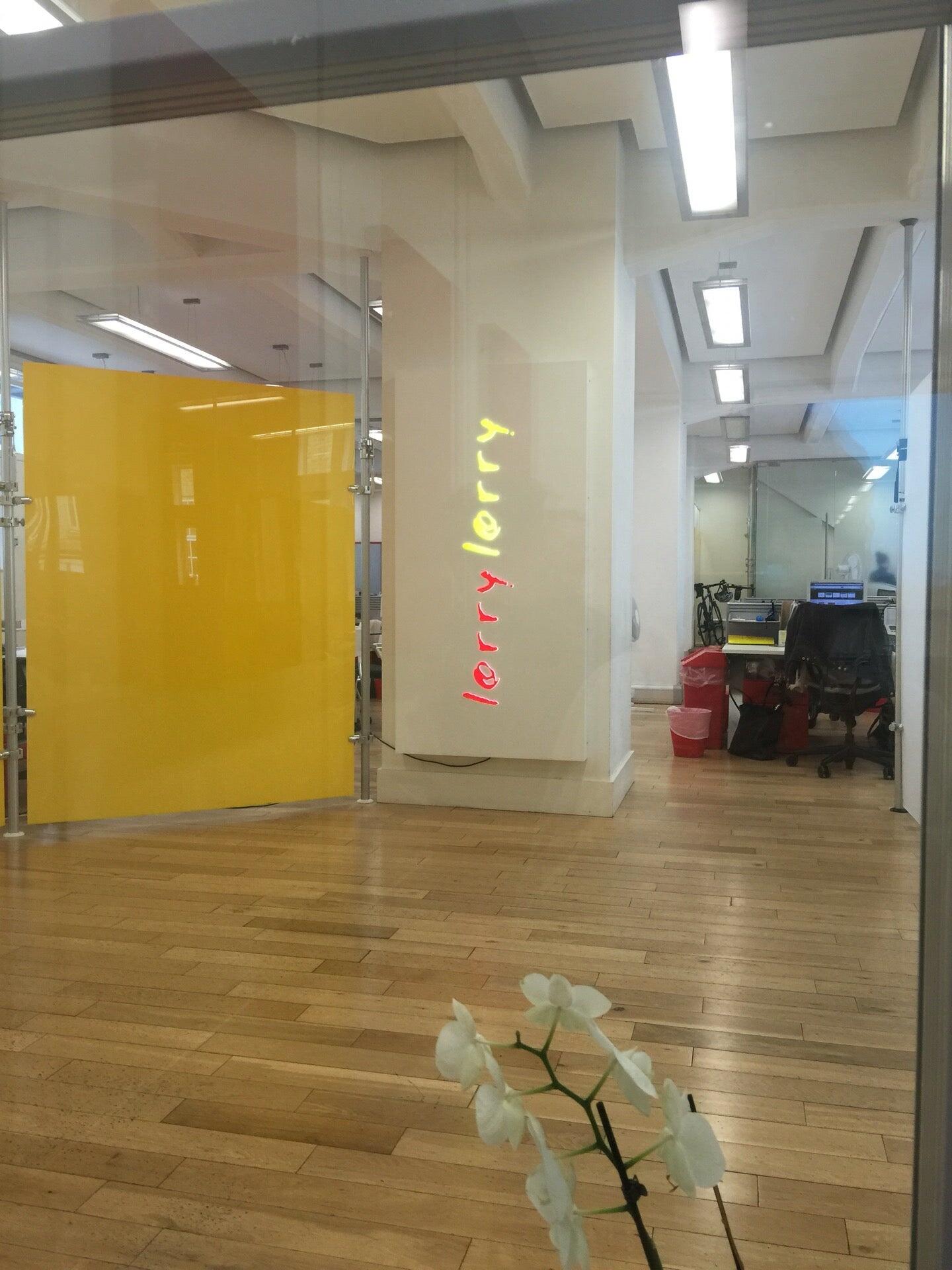 Red Lorry Yellow Lorry - London - Nextdoor