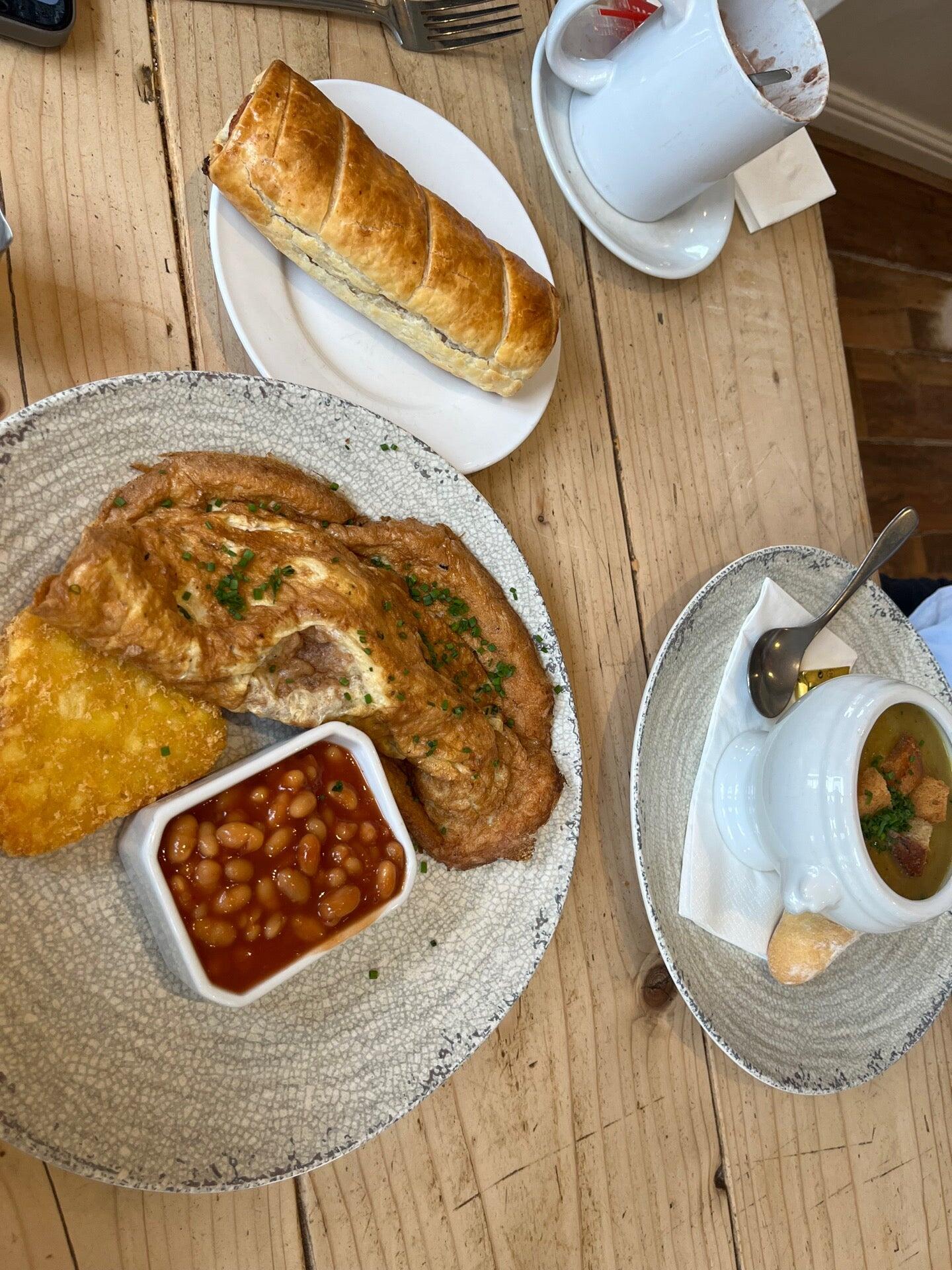 Three Roofs Cafe - Castleton - Nextdoor