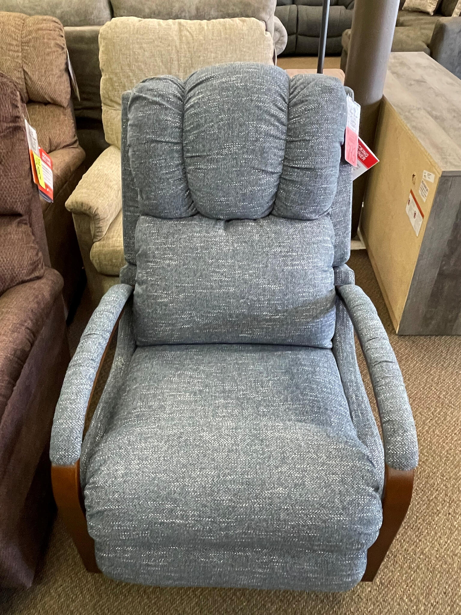 Quality house furniture store