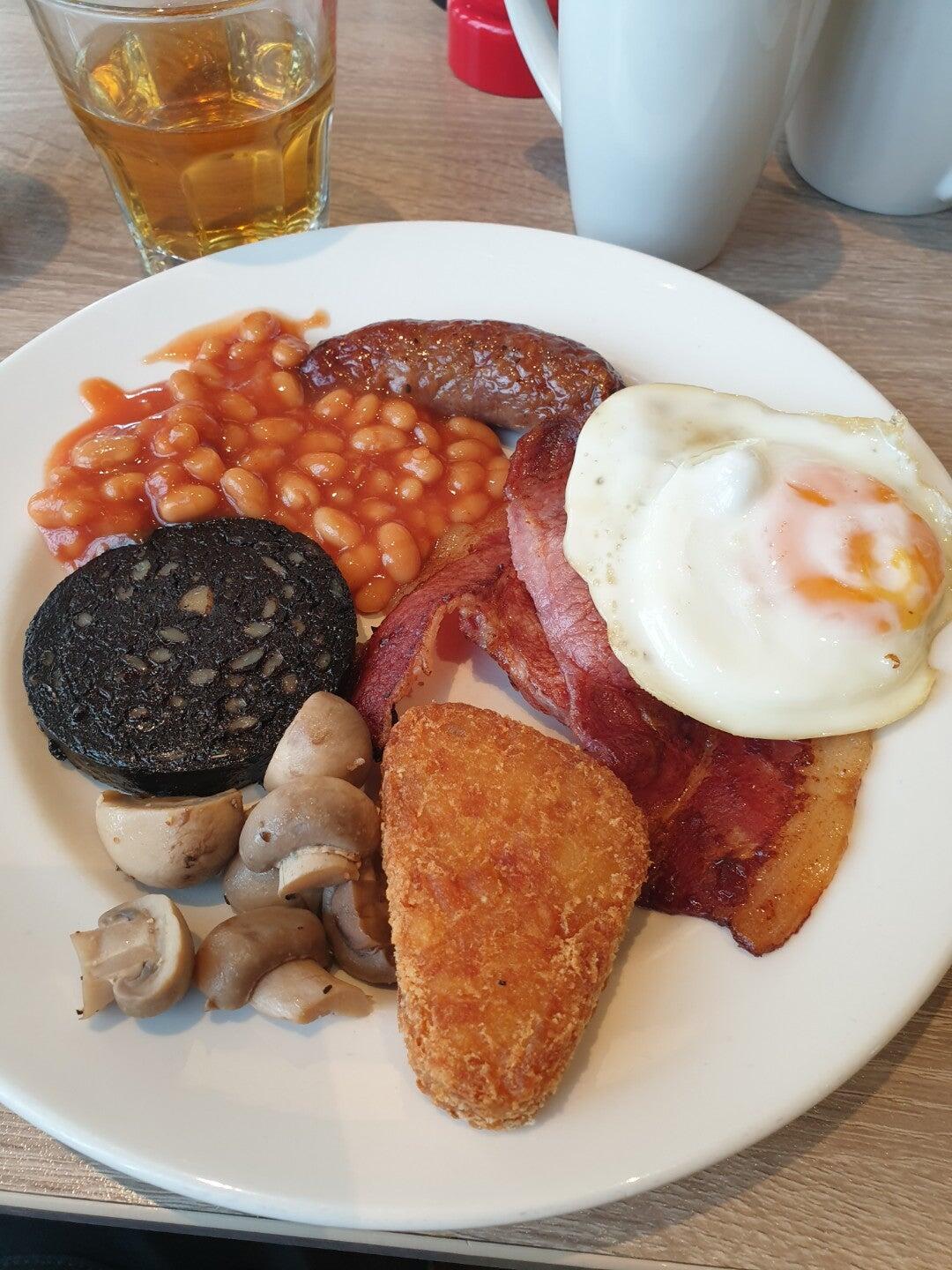 Holiday Inn Huntingdon - Racecourse, an IHG Hotel - Brampton - Nextdoor