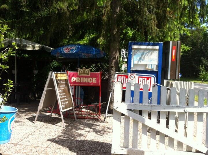 Zu den zwei Tannen Eis und Imbiss - Nextdoor