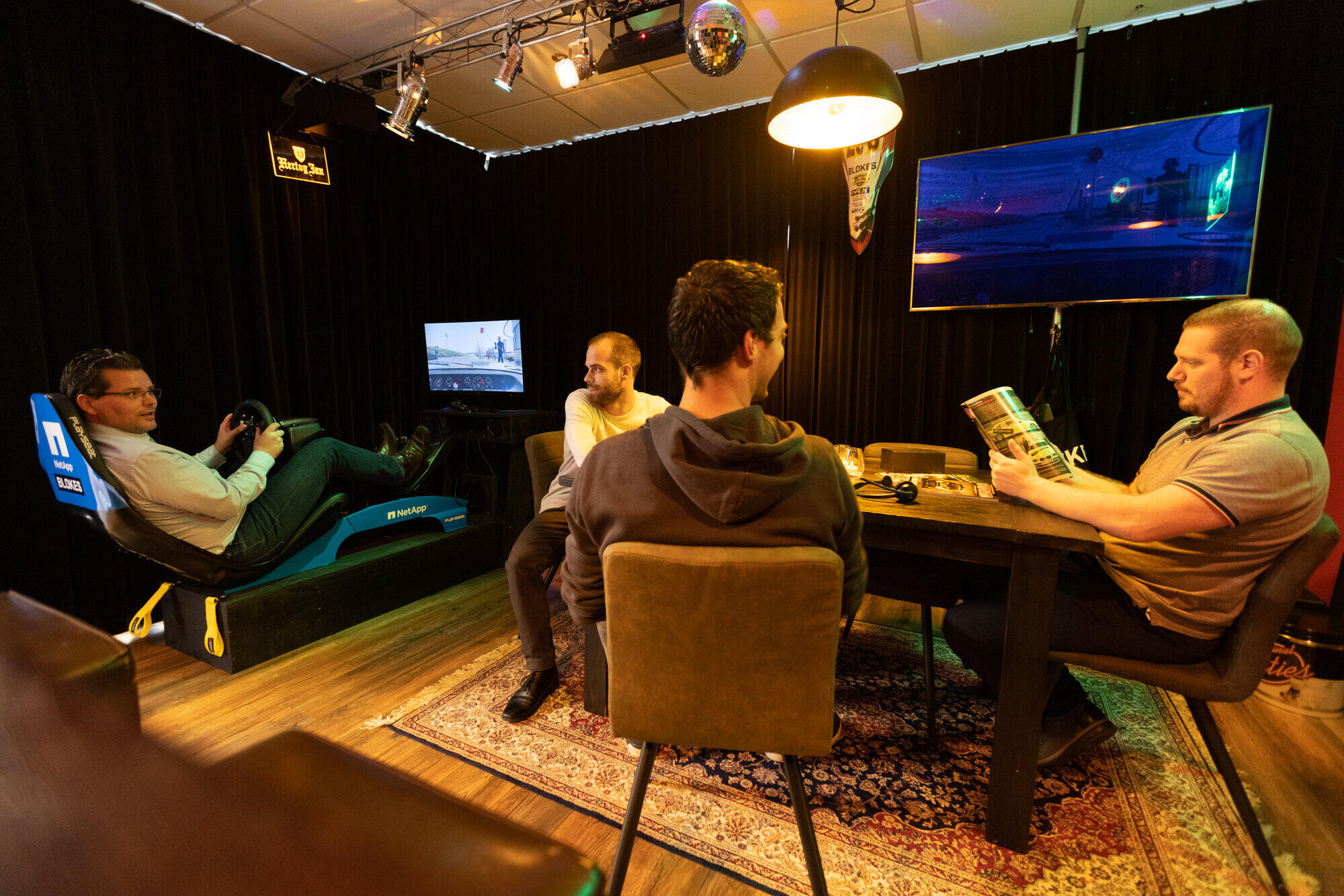 BLOKES IT - Nextdoor