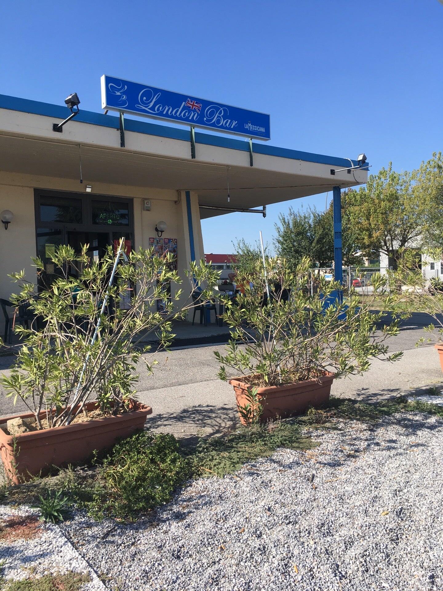 London Bar - Nextdoor