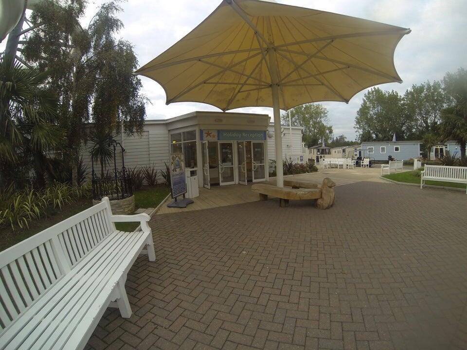 Rockley Park Holiday Park - Haven - Pool - Nextdoor
