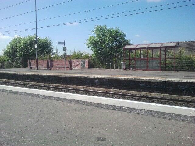 Coatbridge Central Railway Station - Coatbridge - Nextdoor