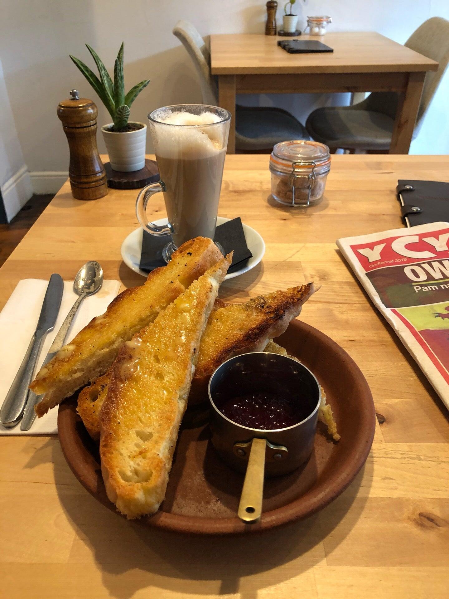 Number Twenty One - Machynlleth - Nextdoor