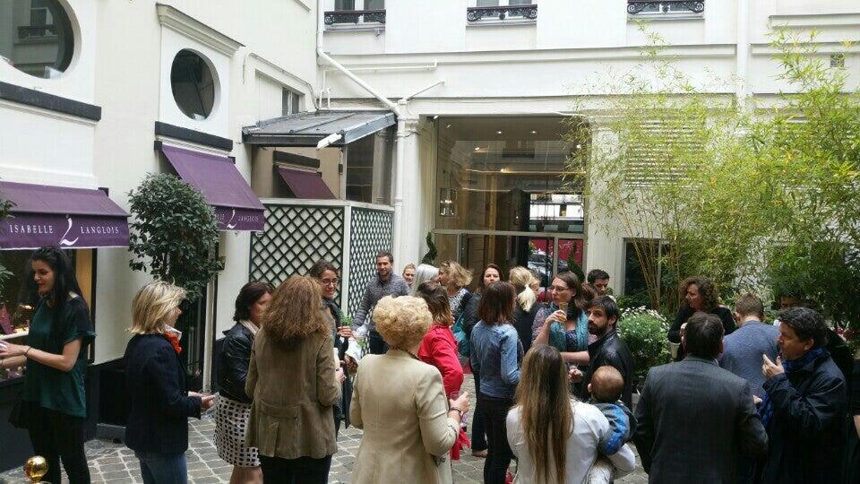 Isabelle Langlois - Paris - Nextdoor