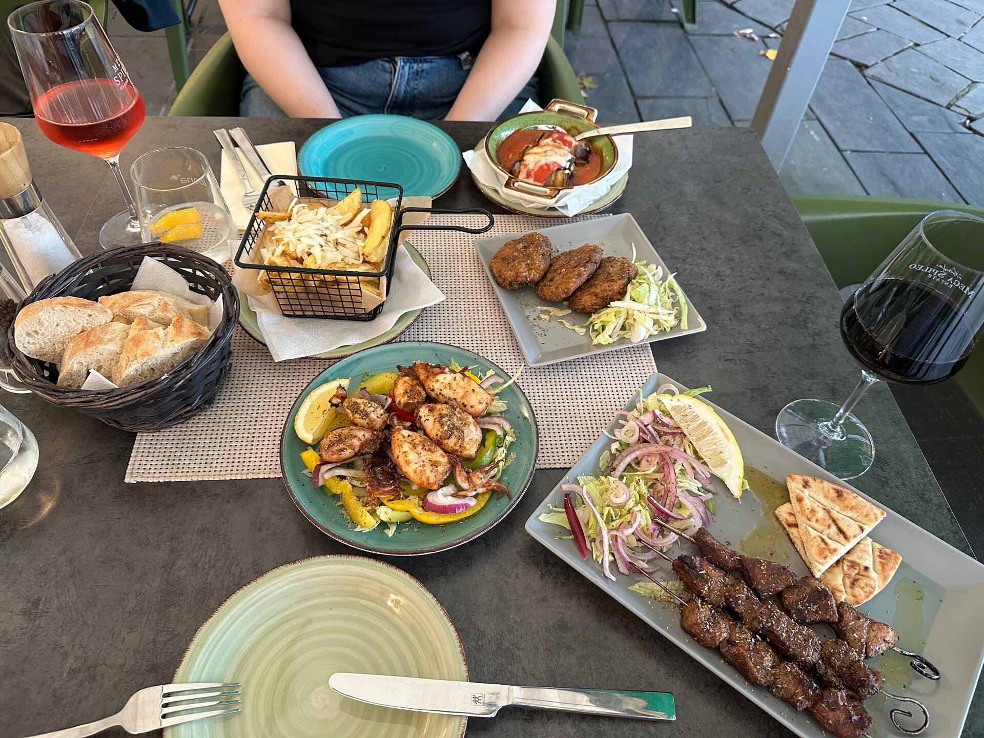 Mezebar Eleon Restaurant - Essen - Nextdoor