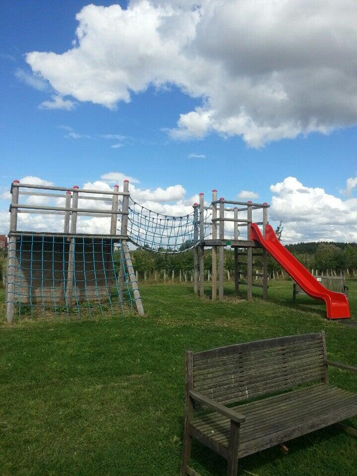 Dove Cottage Tea Room and Charity Shop - Stathern - Nextdoor