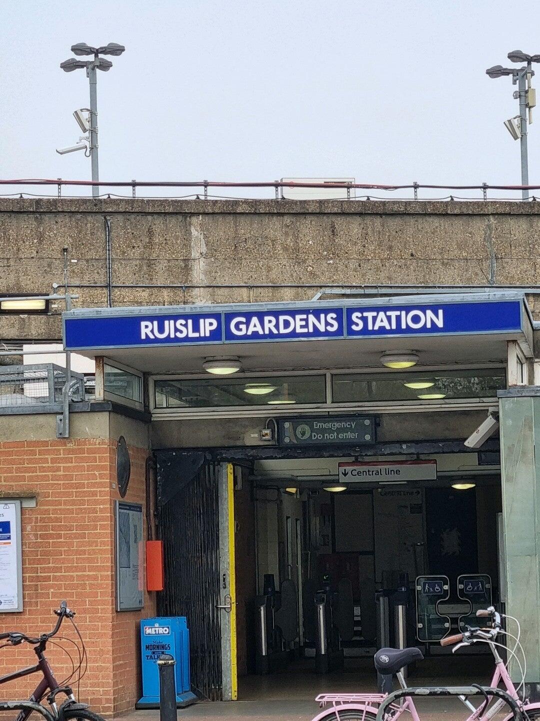 Ruislip Gardens Underground Station - Ruislip - Nextdoor