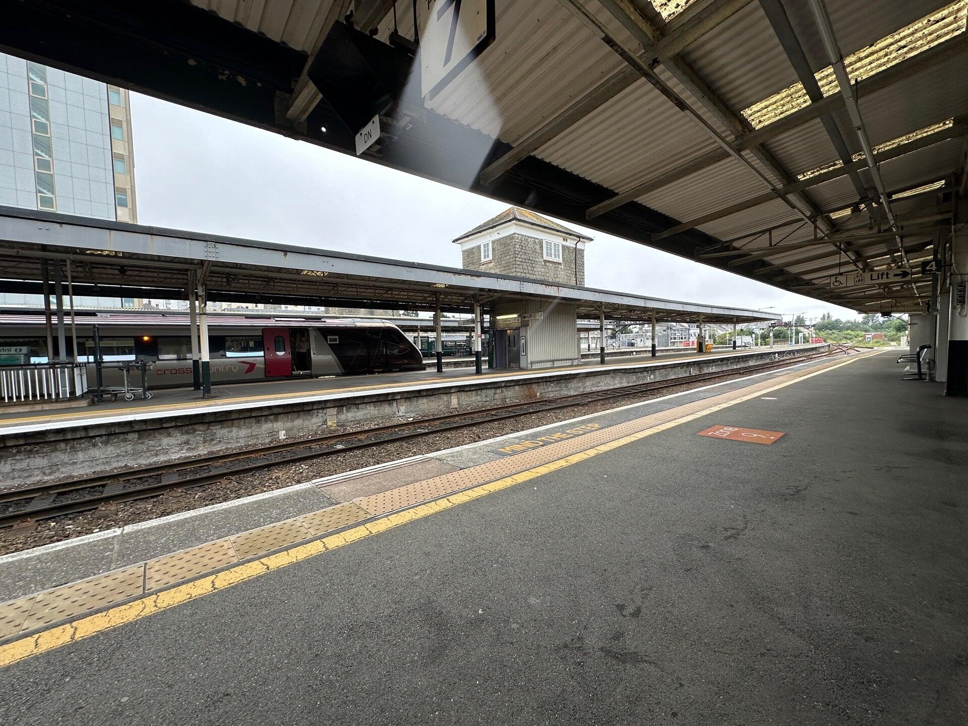 Plymouth Railway Station - Plymouth - Nextdoor