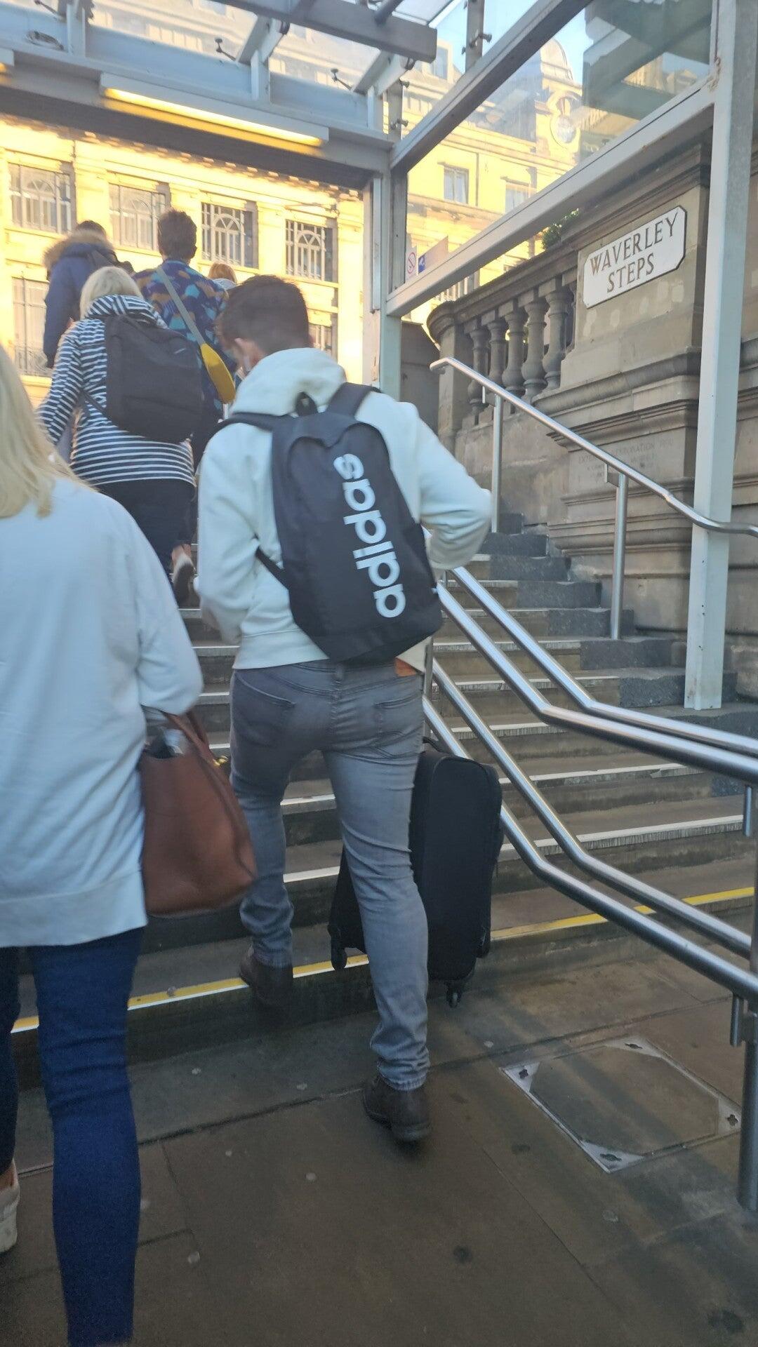 Waverley Steps - Edinburgh - Nextdoor