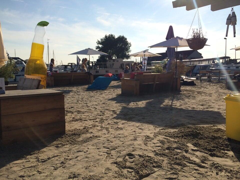 Porto Beach Club - Nextdoor