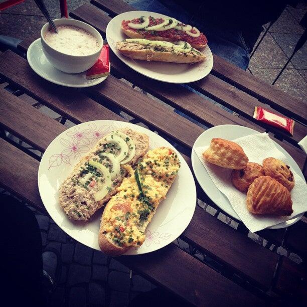 Tobi´s Back & Snack Bäckerei und Café - Nextdoor