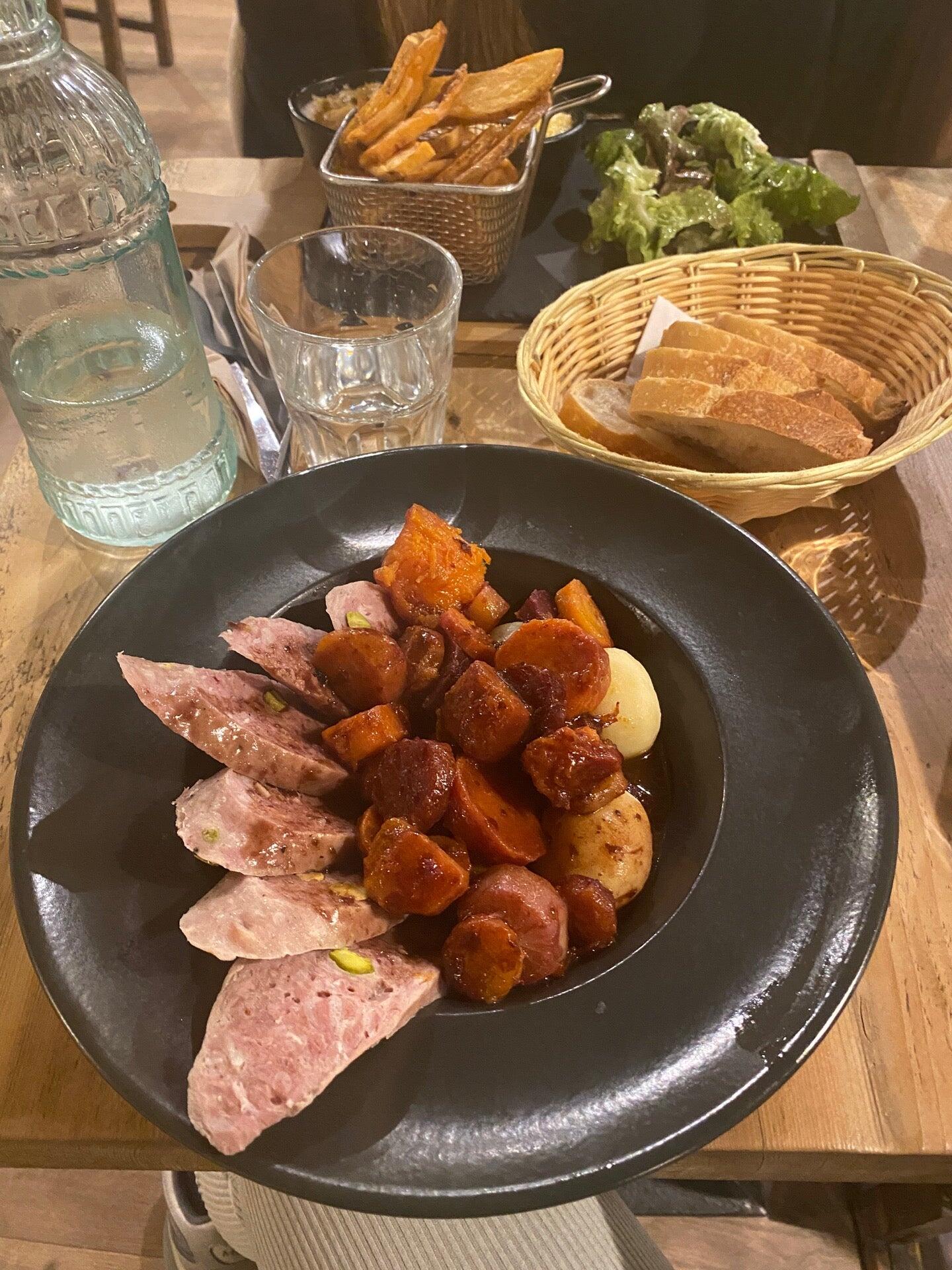 Le Petit Bouchon de la Place - Nextdoor