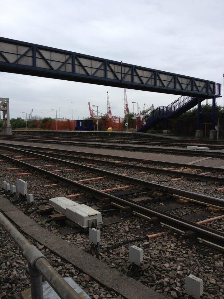 St Andrews Road railway station - Bristol - Nextdoor