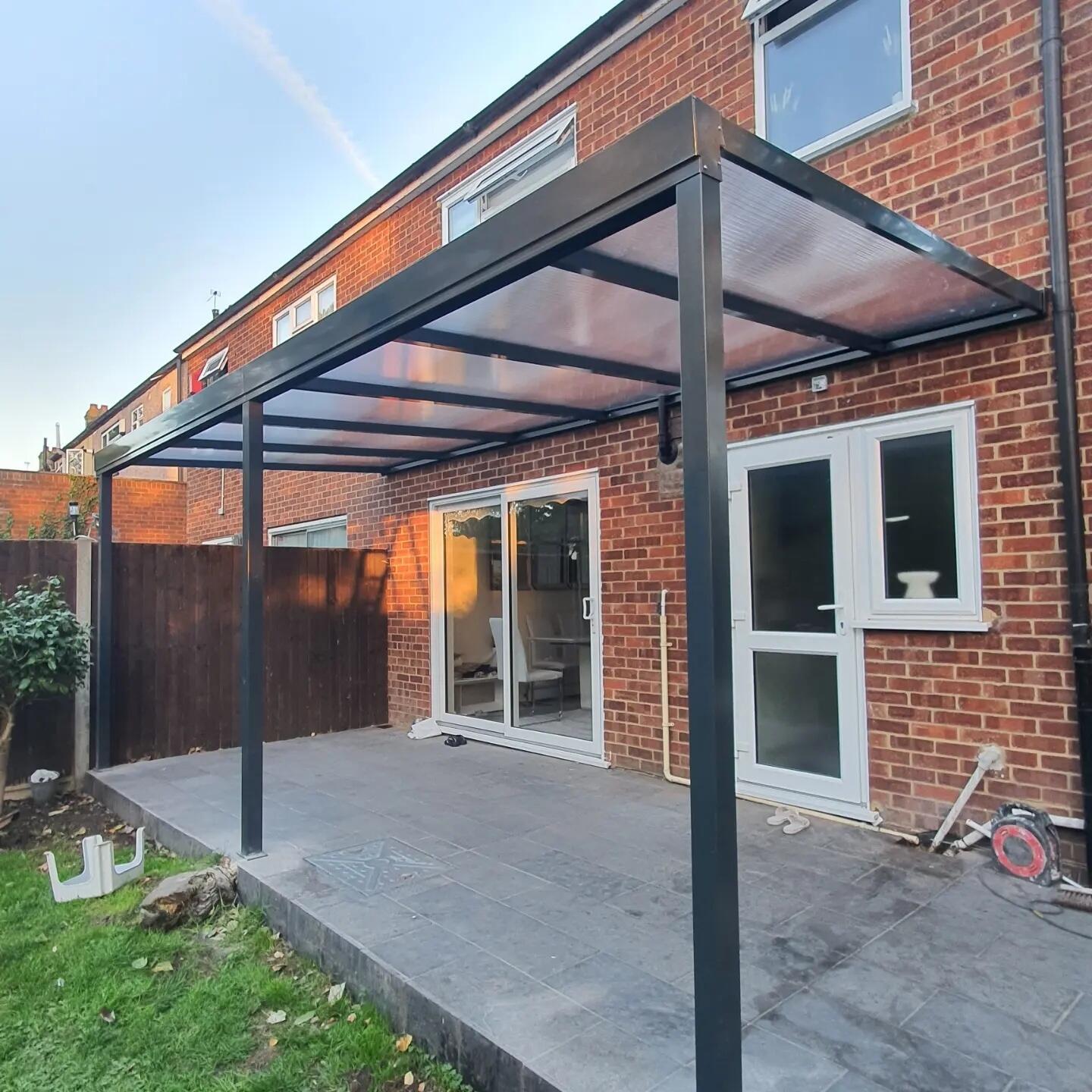 Zuma building - Redhill, GB-ENG - Nextdoor
