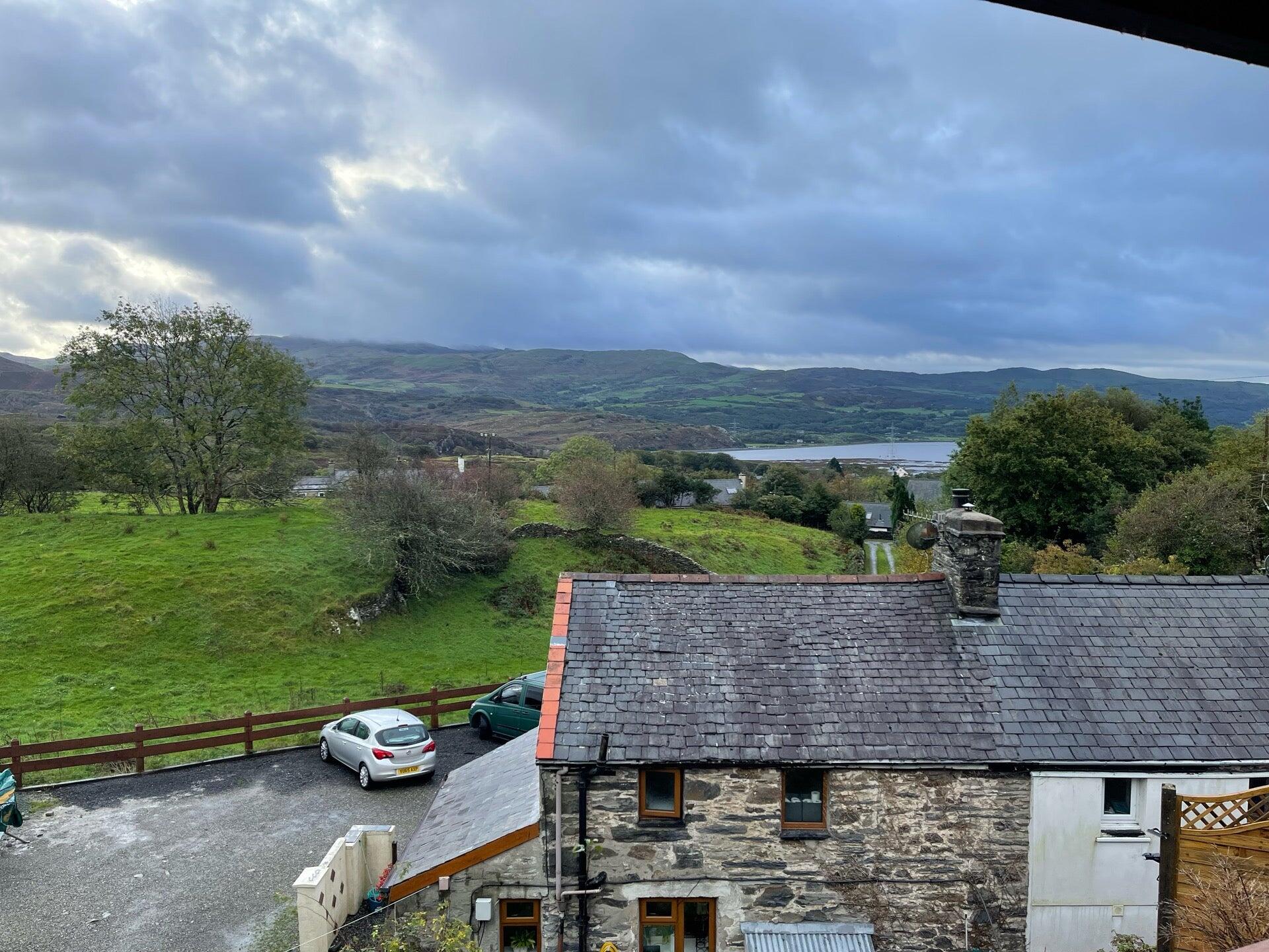 Cwt Haul Chalet - Penrhyndeudraeth - Nextdoor