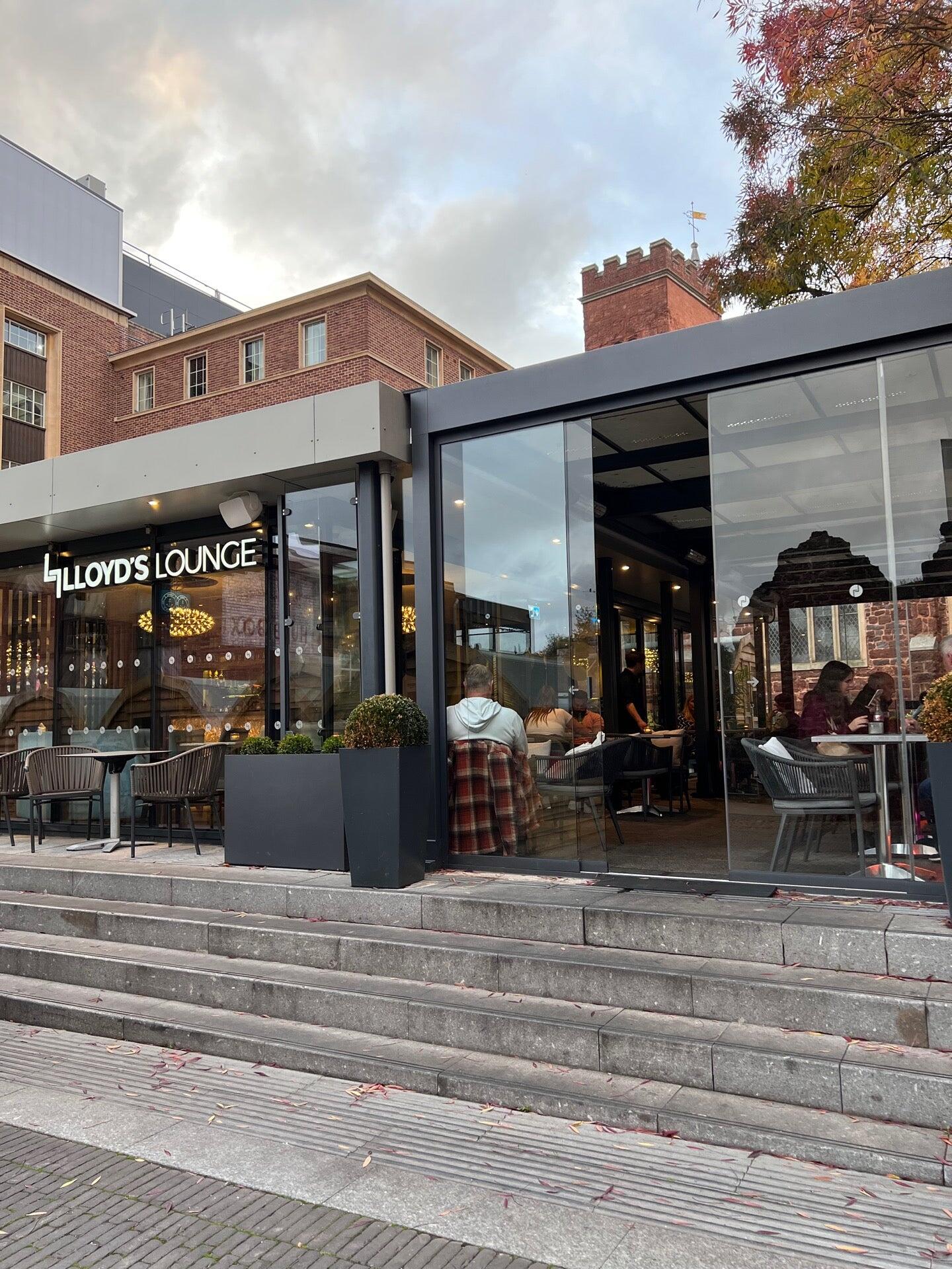 Lloyd's Lounge - Exeter - Nextdoor