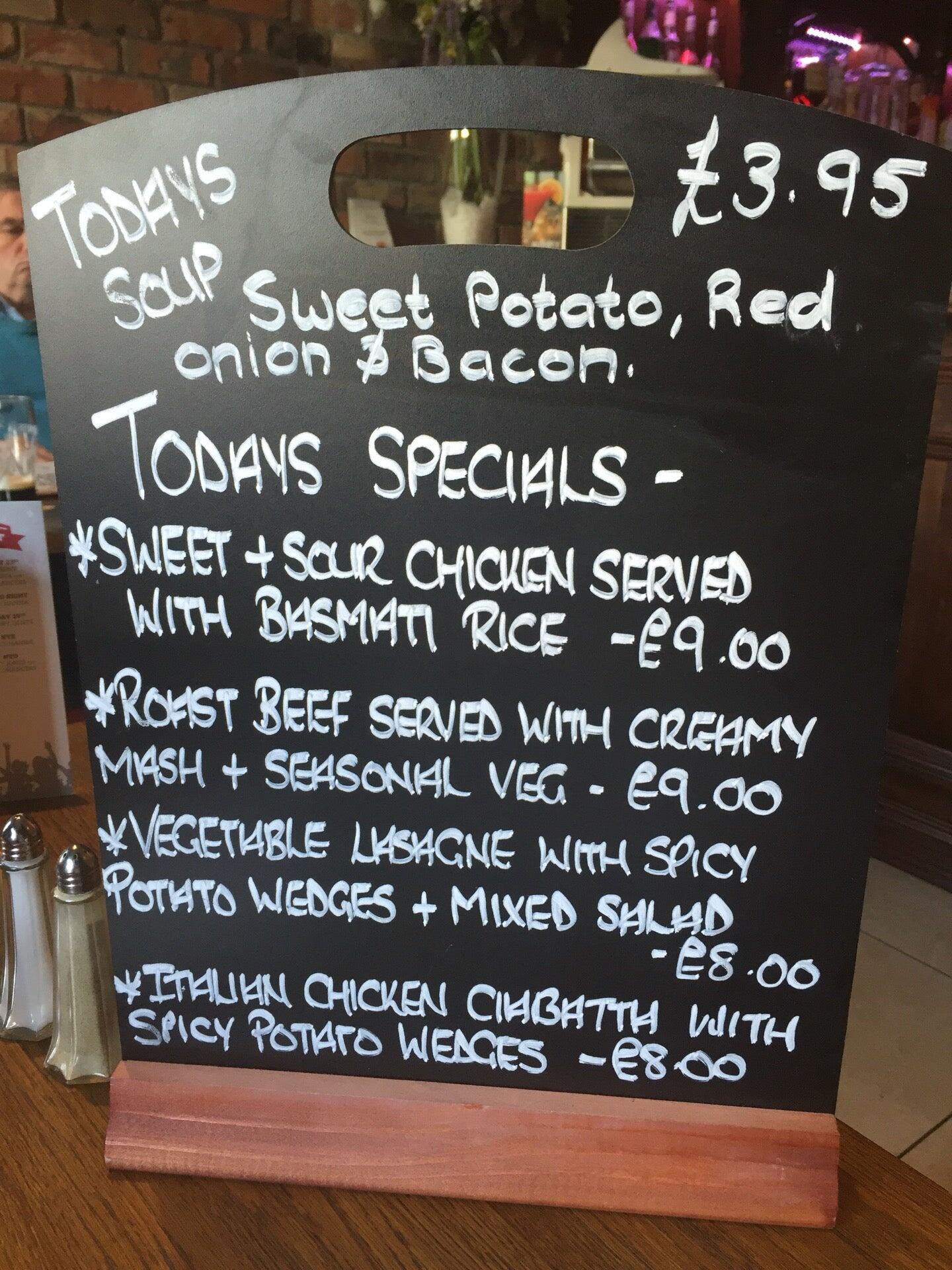 Murphy's Bar and Restaurant - Downpatrick - Nextdoor