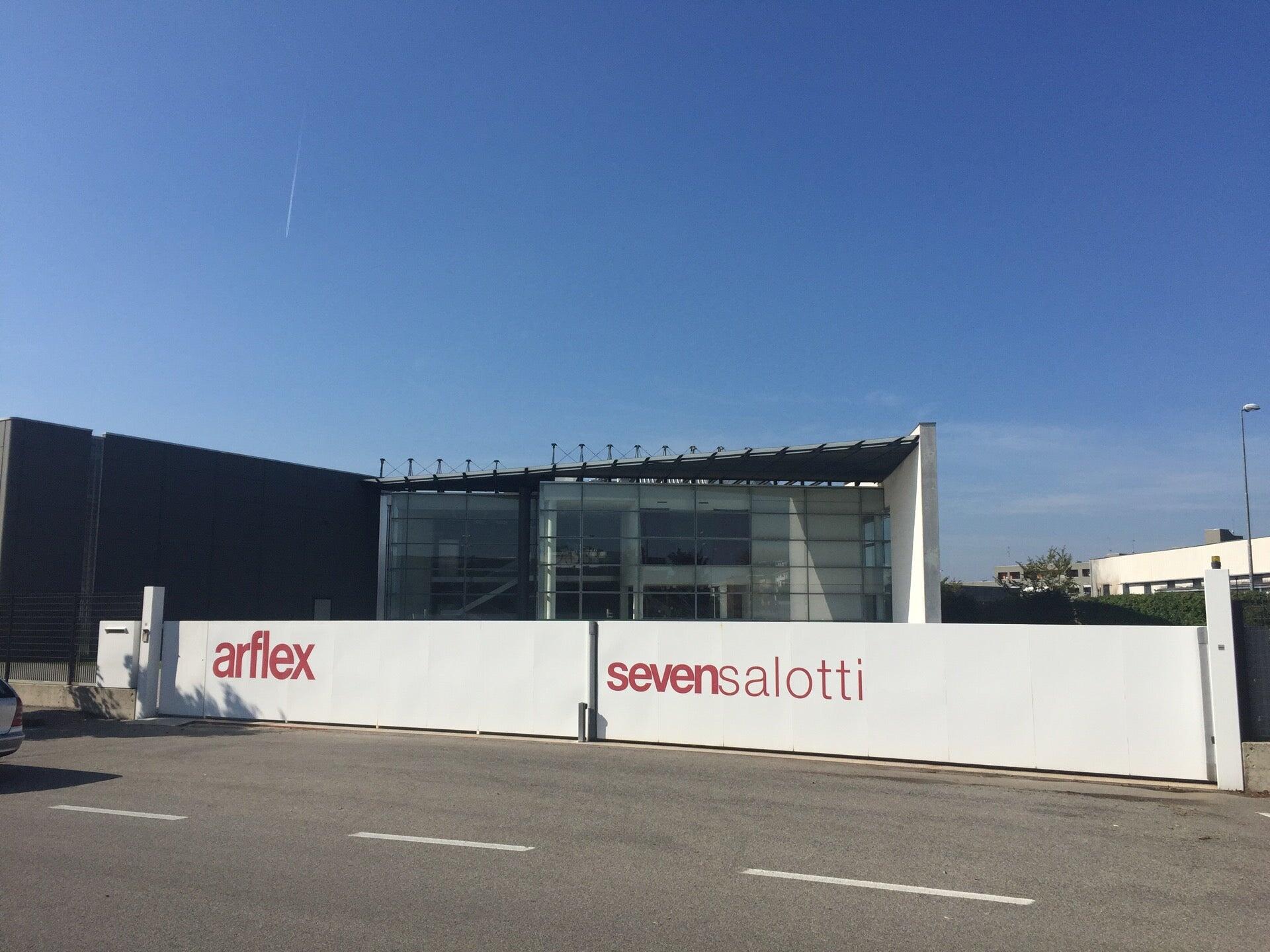 Seven Salotti SPA - Nextdoor