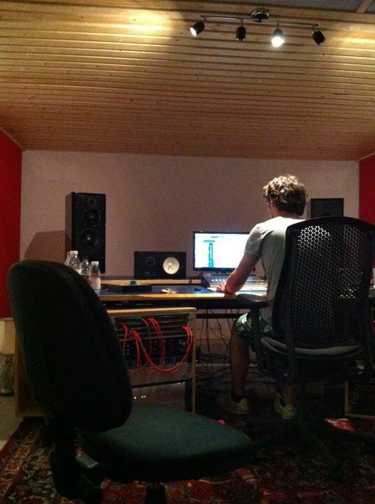 Scream Studios - Brighton - Nextdoor