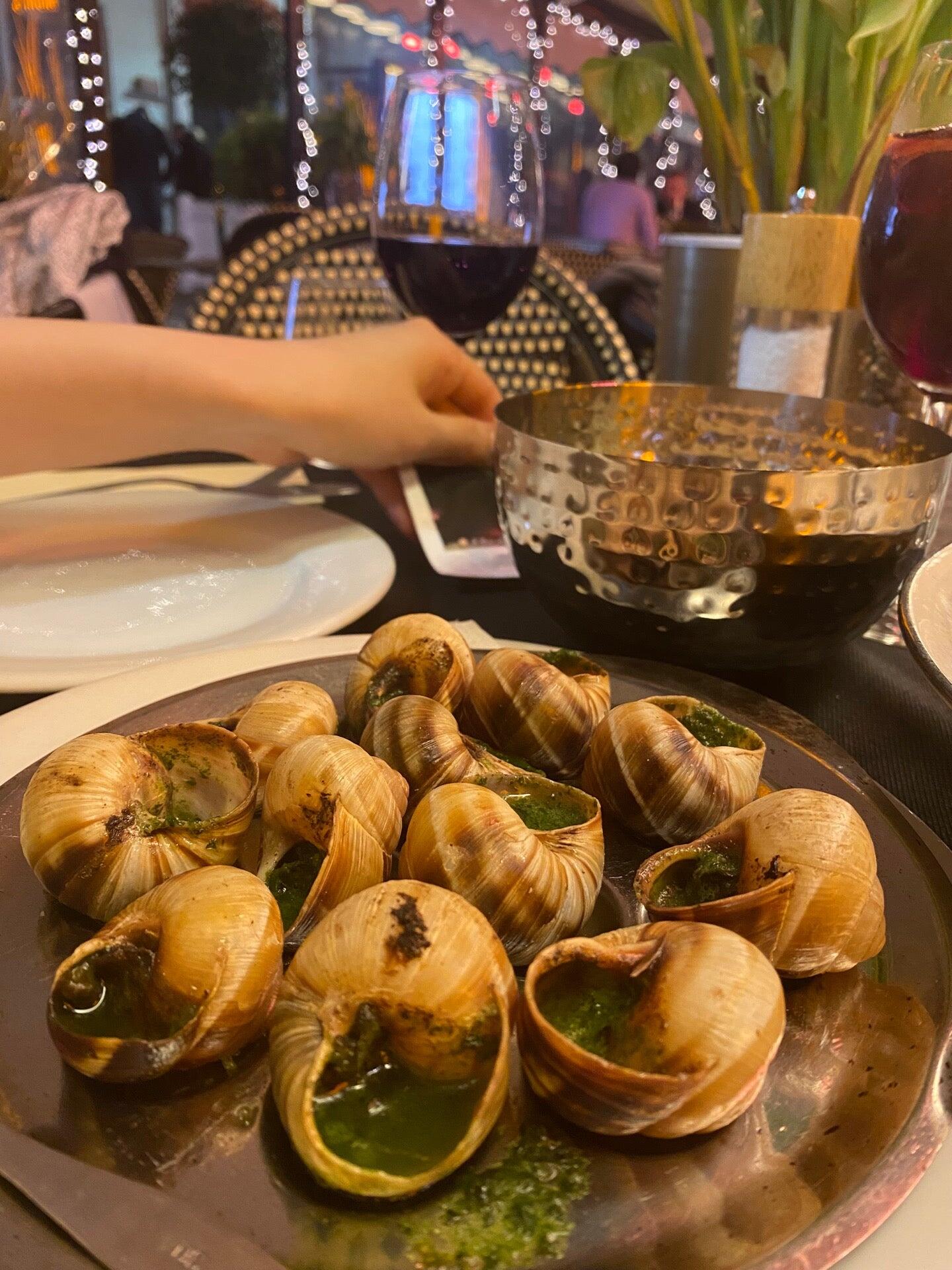 Le Mori's Bar - Nextdoor