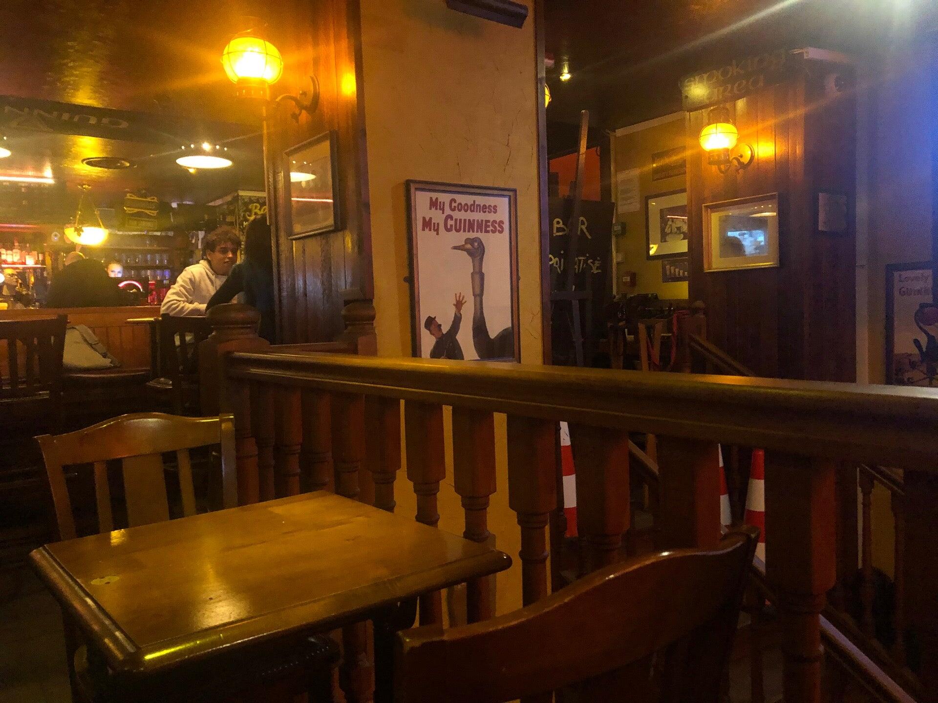 Gump's Corner - Nextdoor