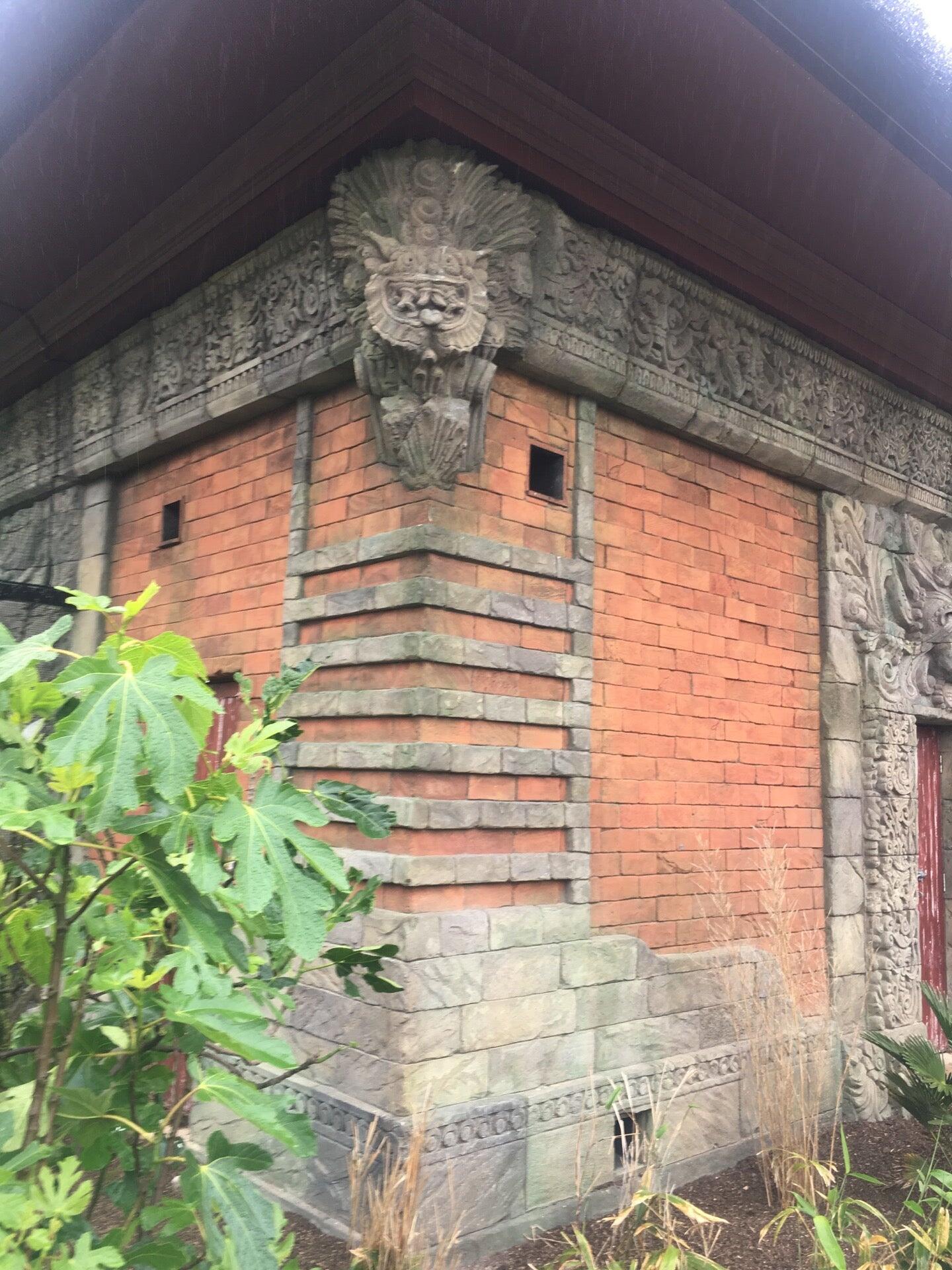 Bali Starling Temple - Upton - Nextdoor